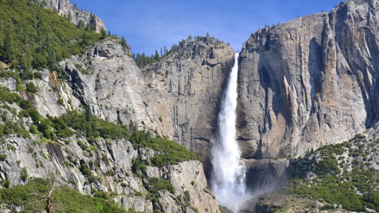14 of the Most Spectacular Waterfalls on Earth You'll Ever Lay Your ...